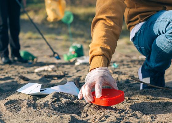 Cleaning up streets to create safer streets | Neighbourhood Watch Network